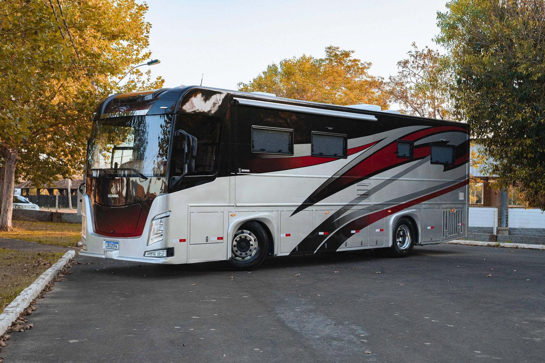 Motorhome Legacy | Neway